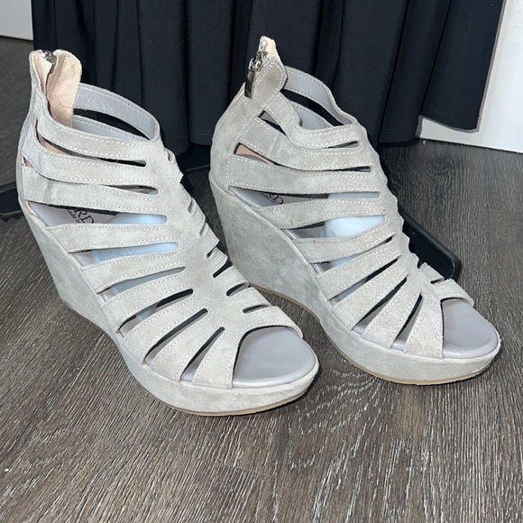 Cordani | Shoes | Suede Wedges Womens Size 49 Cordani Electra Sandals ...